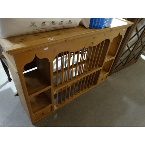 A Pine Plate Rack