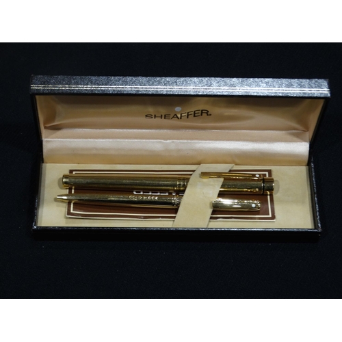 A Boxed Sheaffer White Dot Fountain Pen & Ballpoint Set