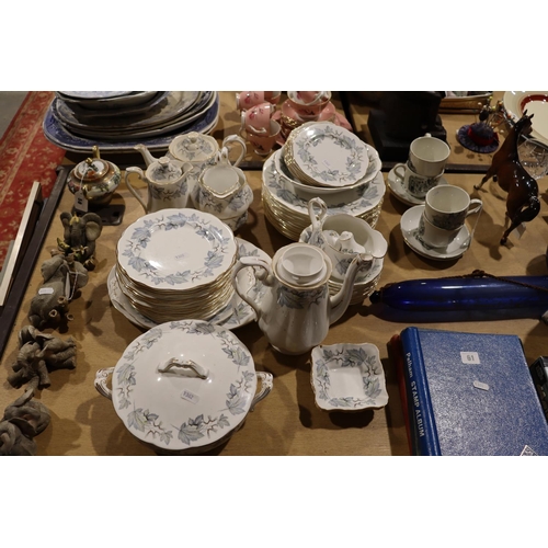 A Good Qty Of Royal Albert Silver Maple Pattern Dinnerware