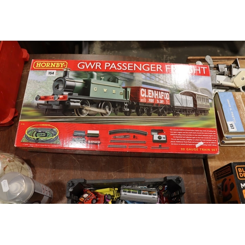 A Hornby GWR Passenger Freight Set