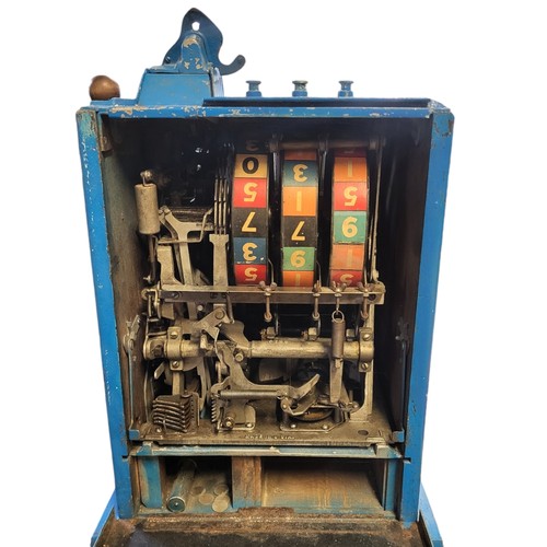 AN EARLY 20TH CENTURY AMERICAN PACE COMET CAST METAL SLOT MACHINE ...