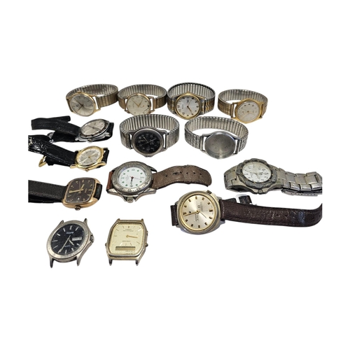 ROVAC AIRMAN, A VINTAGE STAINLESS STEEL GENT’S WRISTWATCH Having world ...