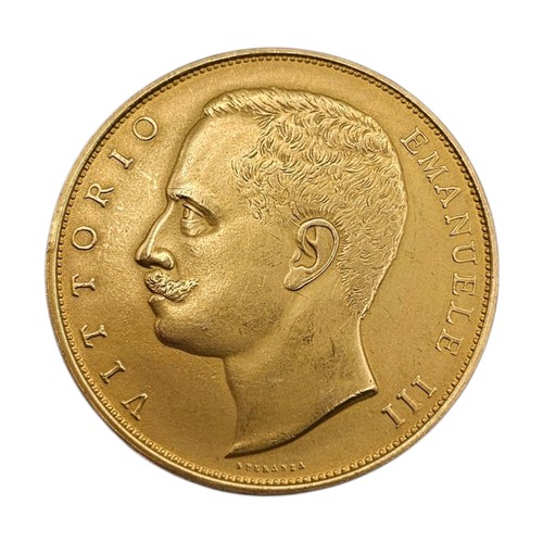 AN EARLY 20TH CENTURY ITALIAN 21CT GOLD 100L COIN, DATED 1905 Bearing a ...