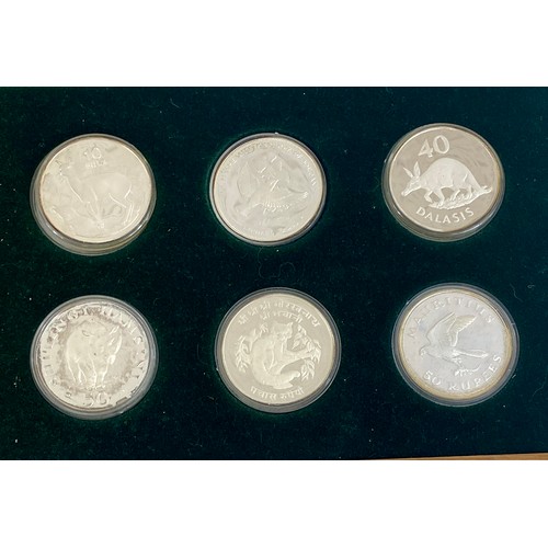 WWF Wildlife Set of 24 x Silver Coins All in Fitted Plastic Capsules ...