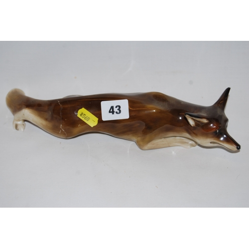 ROYAL DOULTON BONE CHINA FOX (A/F)