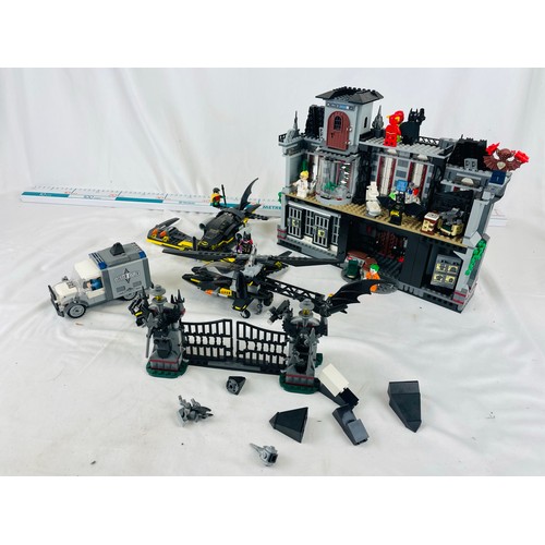 Batman Arkham Asylum Lego set and figures