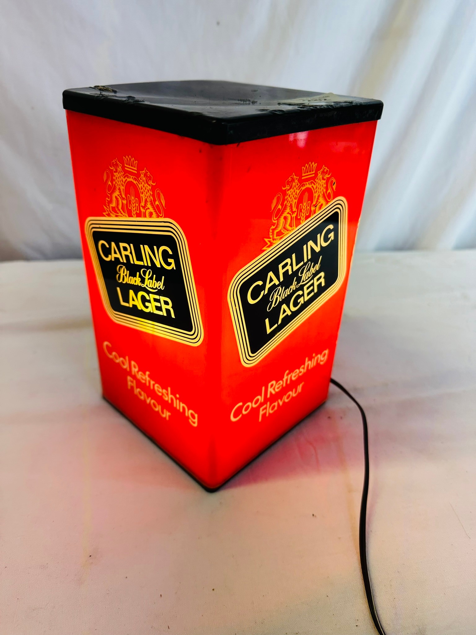 CARLING BLACK LABEL LAGER LIGHT UP BOX, H22CM W13CM