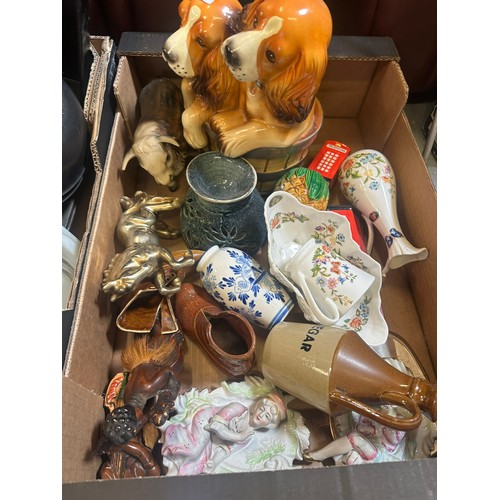Box lot of items