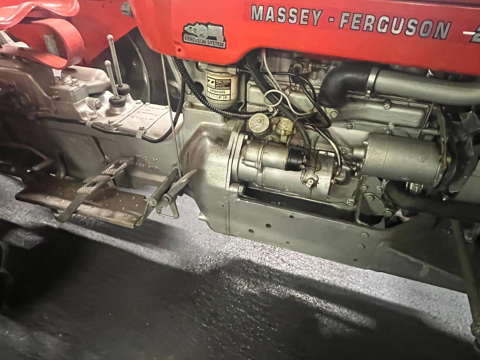 Massey Ferguson 25 Tractor, runs and drives, restored, S/n 2002087 ...