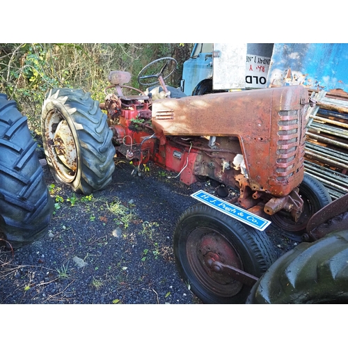 International B414 Tractor. S/n 1925. Project for restoration