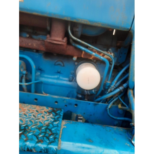 Ford TW 20 tractor. Q cab 1983. restored, said to be in excellent ...