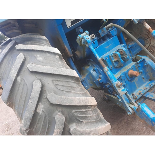 Ford TW 20 tractor. Q cab 1983. restored, said to be in excellent ...