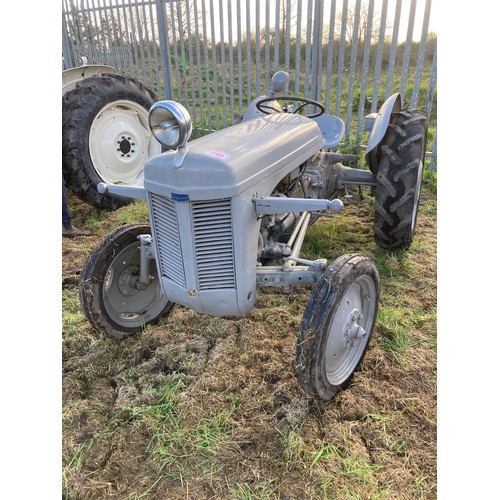 Ferguson TEF 20 tractor. C/w Ferguson reduction gearbox and original ...