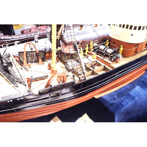 Model boat/trawler Boston Typhoon, L: 140 cm, well detailed with nets ...