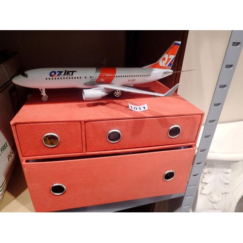 Hornby storage box with airport playset includes planes, buildings ...