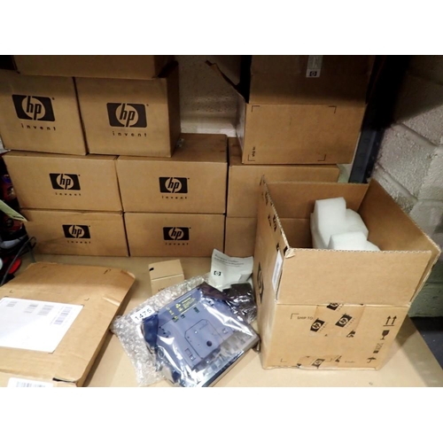 Quantity of HP computer items, K6921DC1/410749-001/ML360/370. Not ...