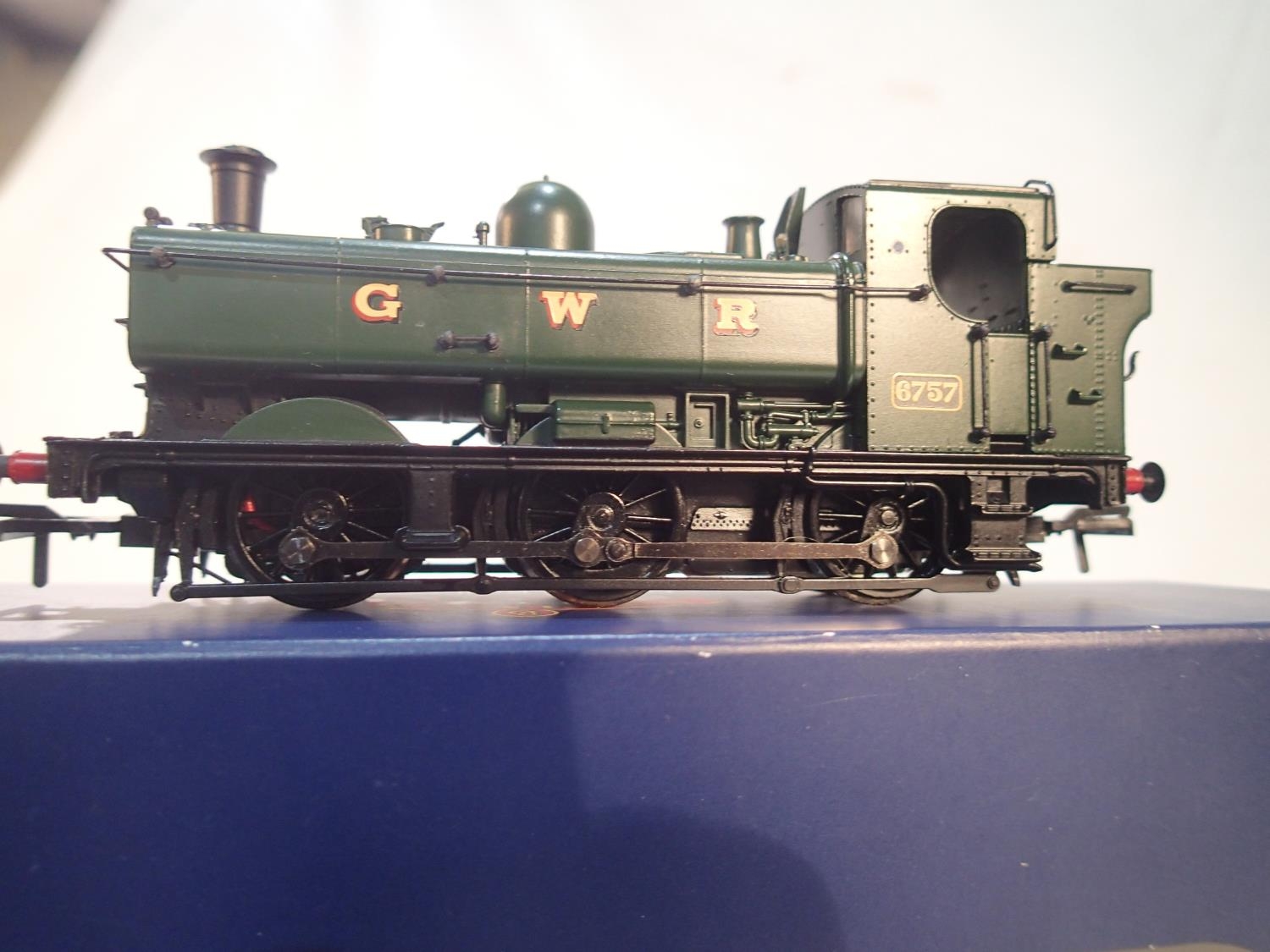 Bachmann 32-208, class 8750 Pannier tank, 6757, GWR green, DCC fitted ...