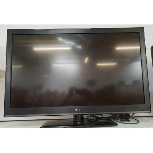 LG COLOUR TELEVISION with a 42" screen, two HDMI ports and a scart plug ...
