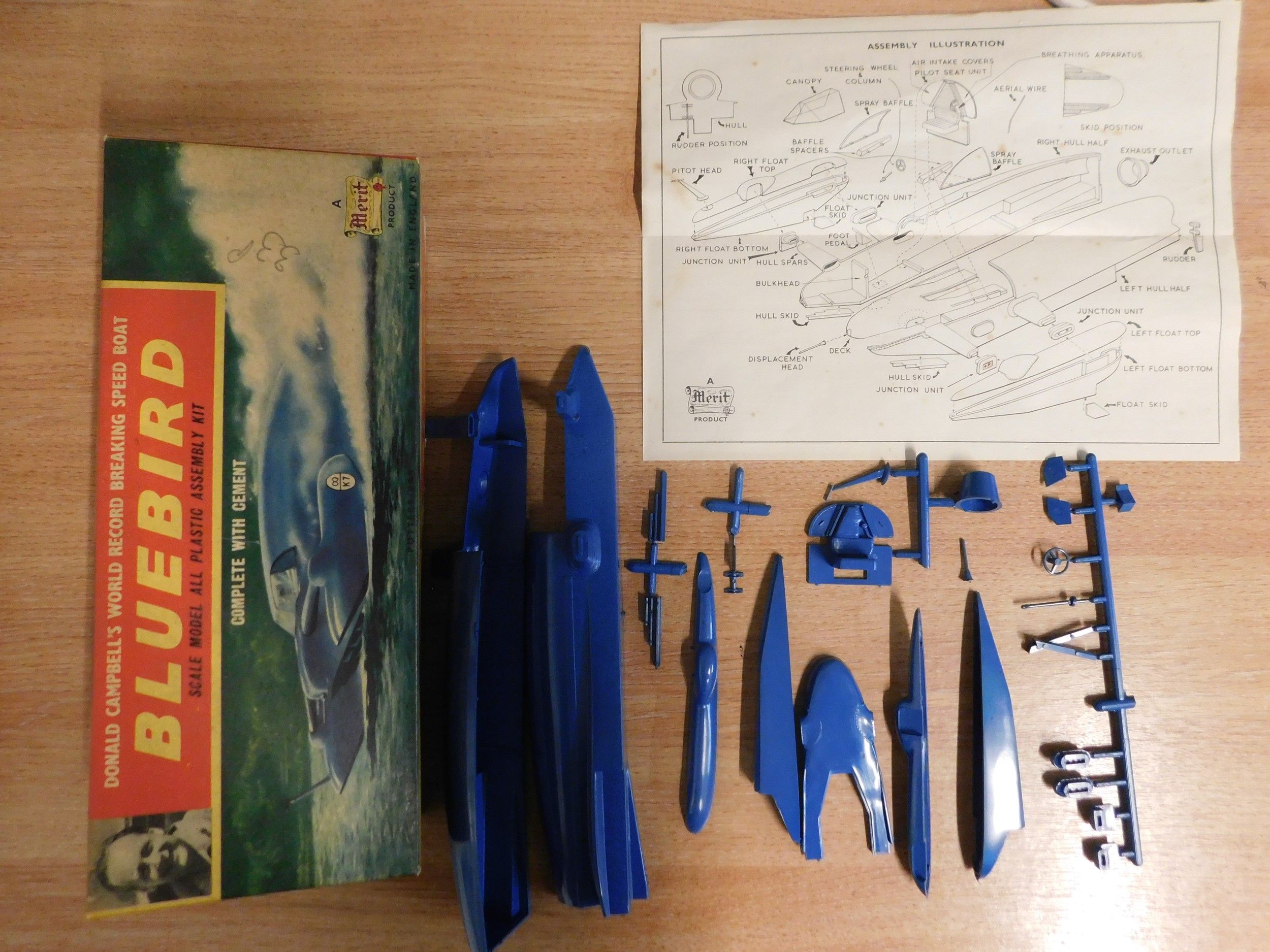 Merit - Donald Campbell's Bluebird - scale model kit