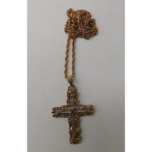9ct Gold chain - rope style with heavy and intricate cross pendant - 20g