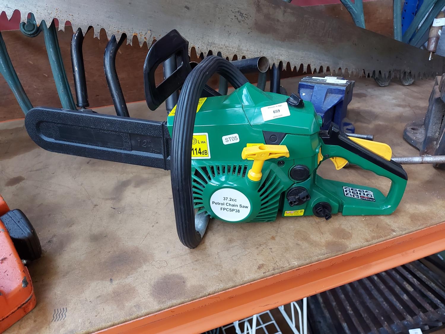B&q chainsaw store