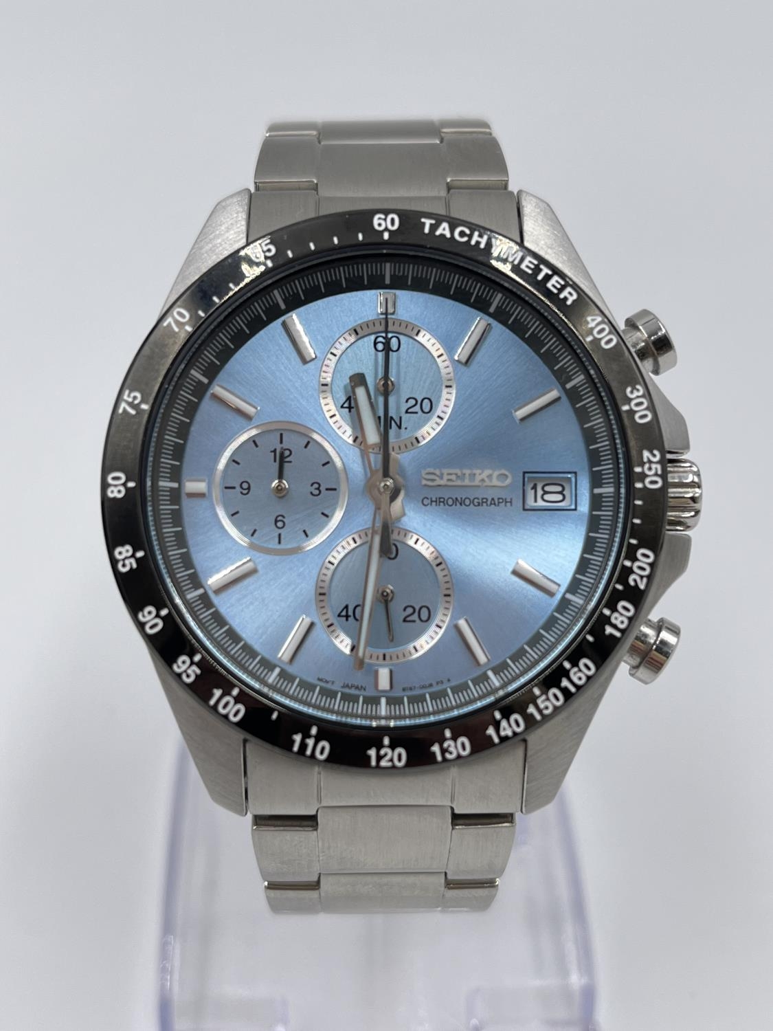 A boxed Seiko SBTR029 chronograph quartz 42mm men's wristwatch - ref ...