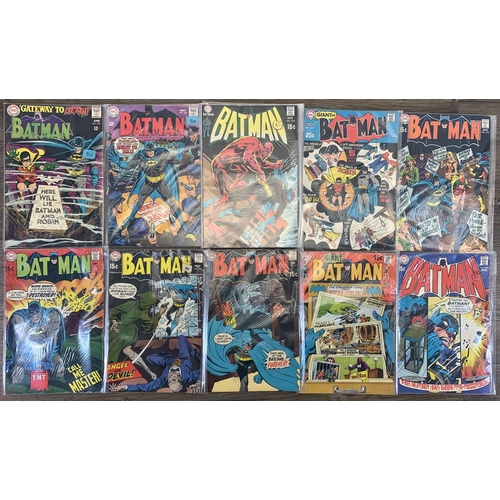 Fourteen DC Comics. 'Batman' Includes #201, #202, #213 (80 page Giant ...