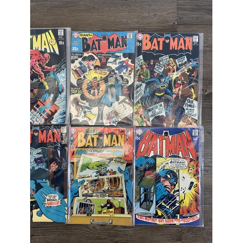 Fourteen DC Comics. 'Batman' Includes #201, #202, #213 (80 page Giant ...