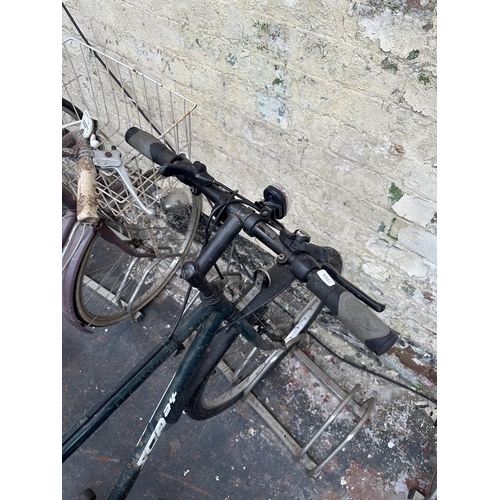 A Townsend SCA 24 men's bike