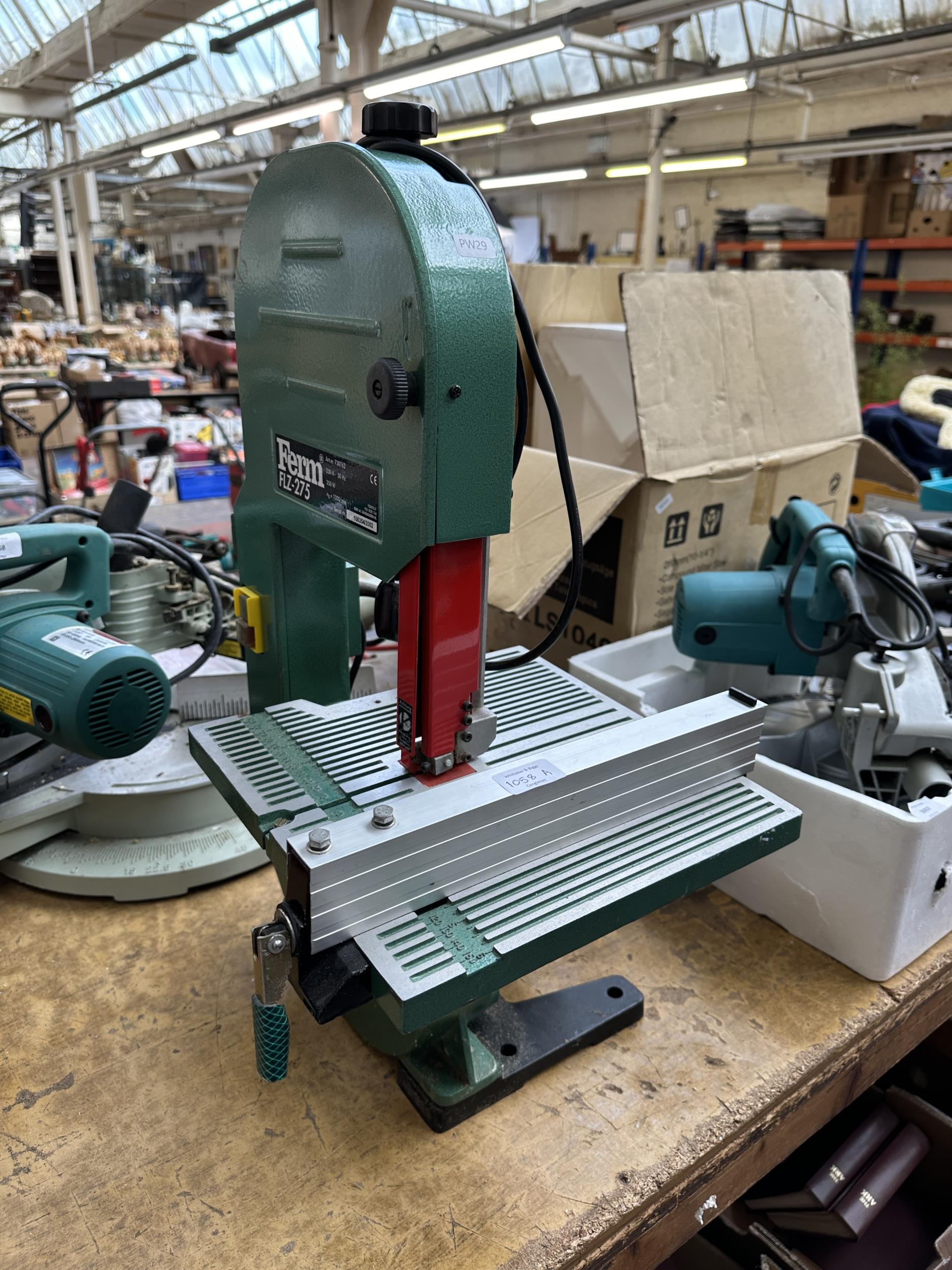 A Ferm FLZ-275 240v band saw