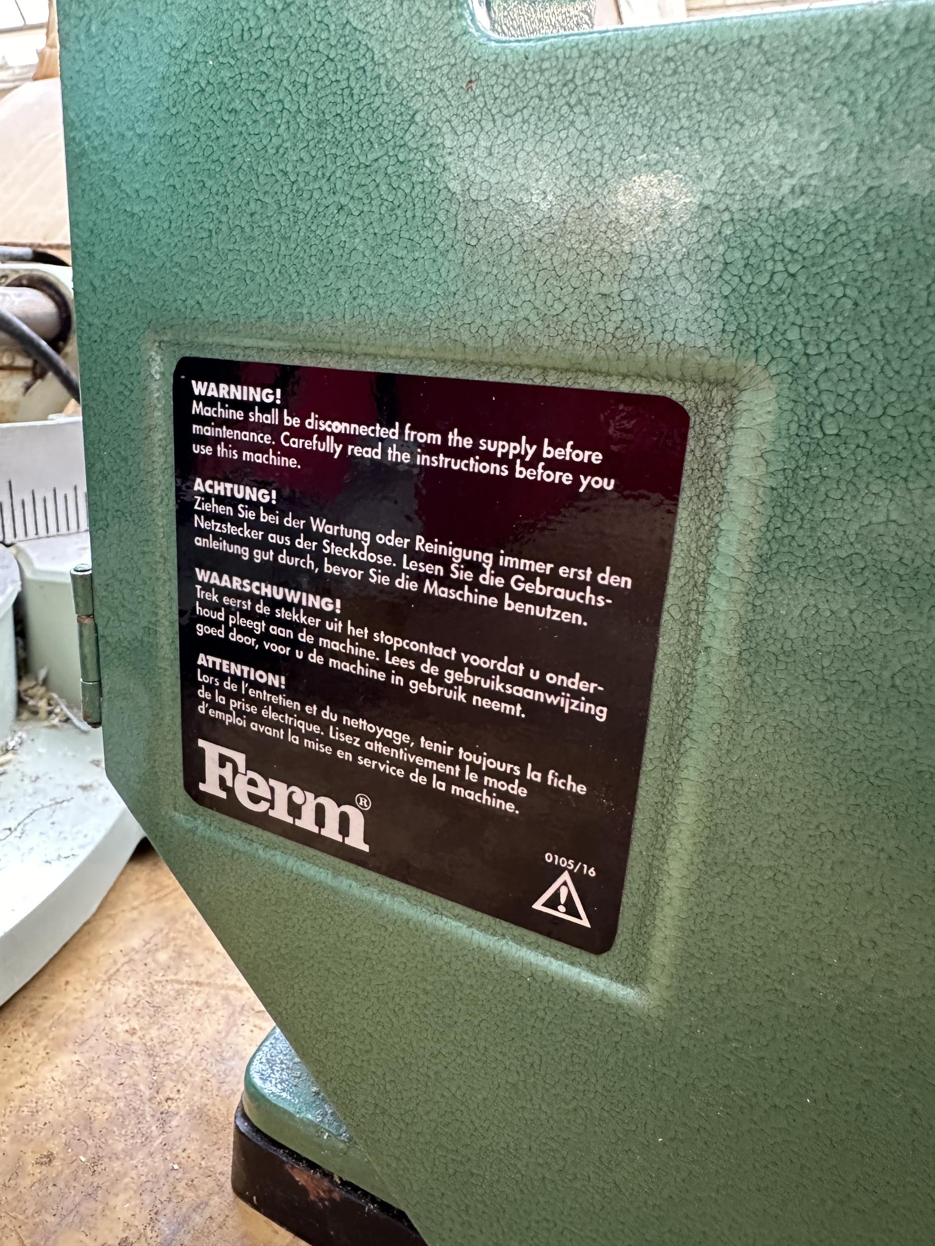 A Ferm FLZ-275 240v band saw