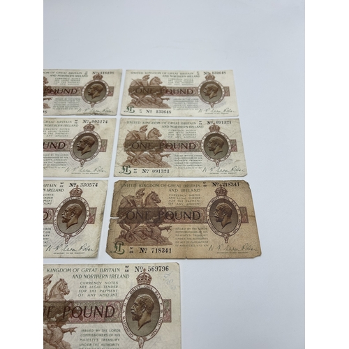 Seven HM Treasury George V One Pound banknotes (Norman Fenwick Warren ...