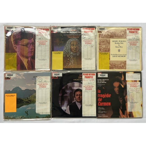 Three boxes containing approx. two hundred and sixty 12-inch vinyl ...
