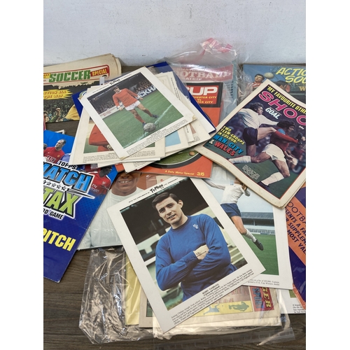 Various football collectables to include magazines, sticker albums ...