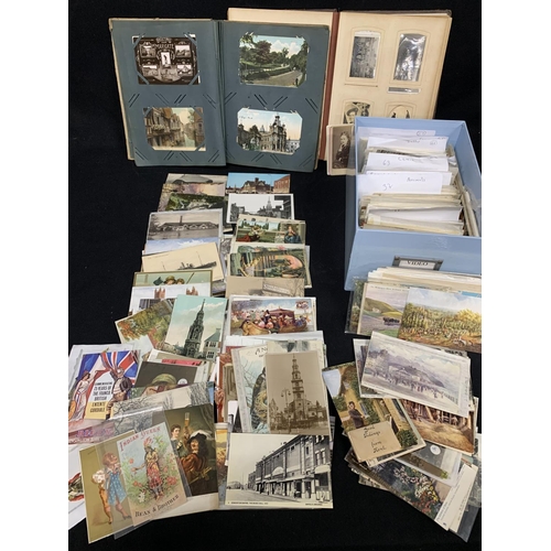 Large collection of vintage postcard, in 2 albums and box, including ...