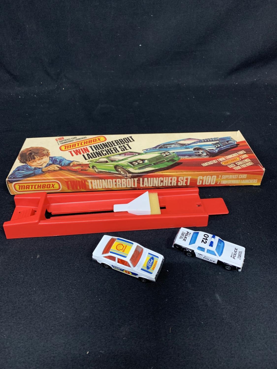 Matchbox Thunderbolt launcher (only 1 launcher) with 2 cars, ex condition
