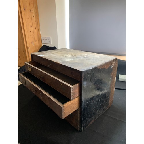 Mahogany engineers cabinet 47 x 29 x 31 cms