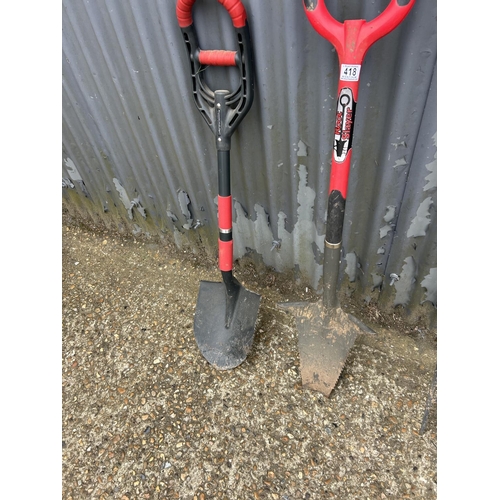 Three good quality modern digging tools