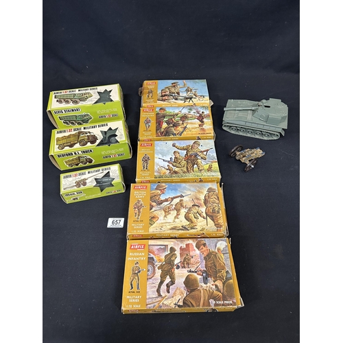 Airfix: 5 boxes of Soldier Figures, 3 boxed models, unboxed tank and ...