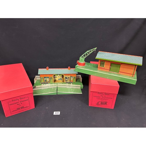 Hornby O gauge Railway station No 2 and Goods platform No 2, (both ...
