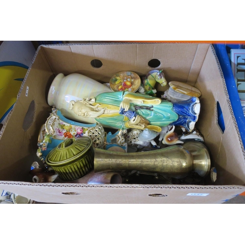 BOX OF VINTAGE COLLECTABLES