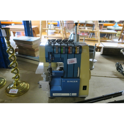 VINTAGE SINGER OVERLOCKER - PROFESSIONAL U14B