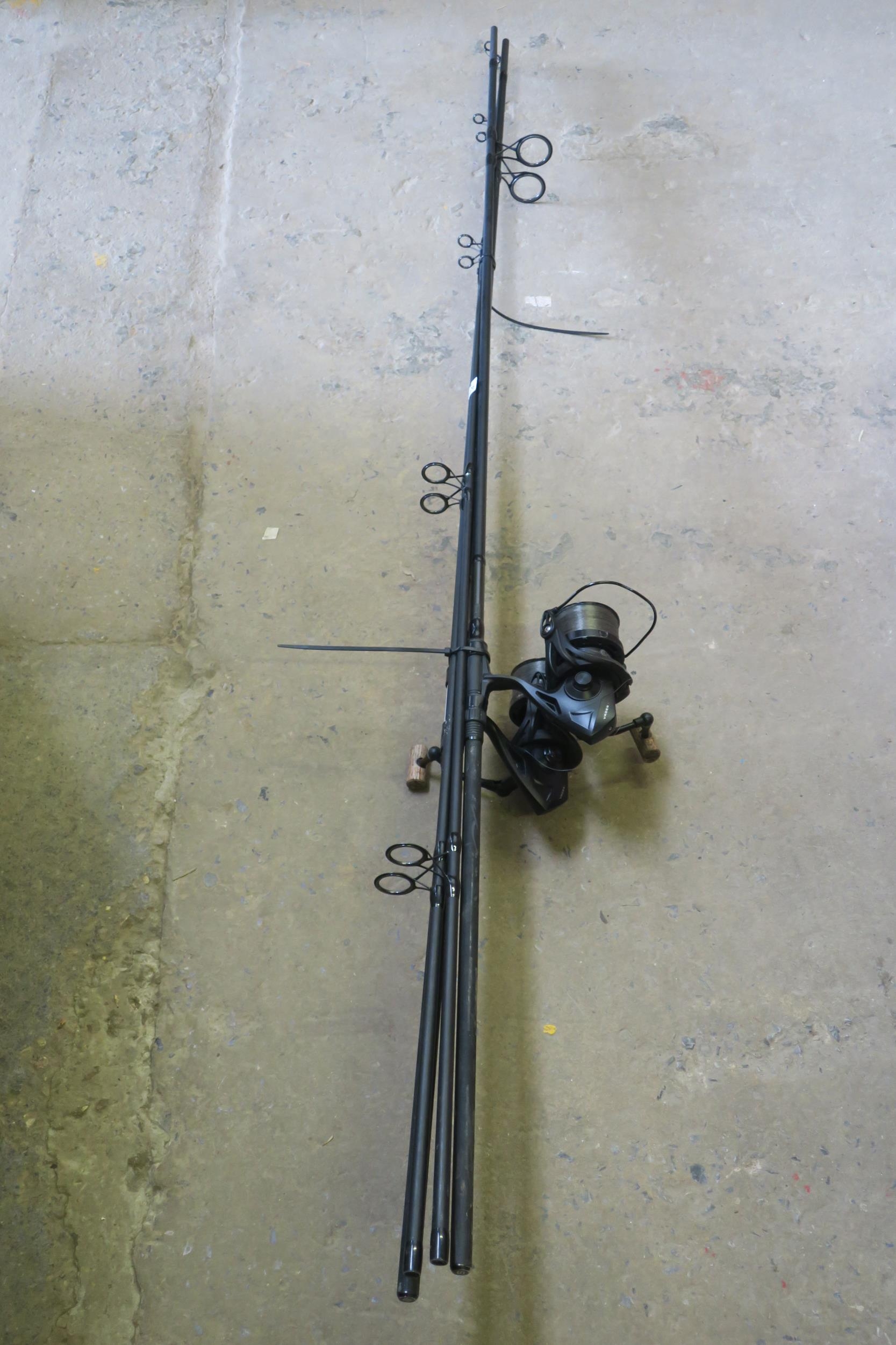 2 SONIC VADERX FISHING RODS AND REELS