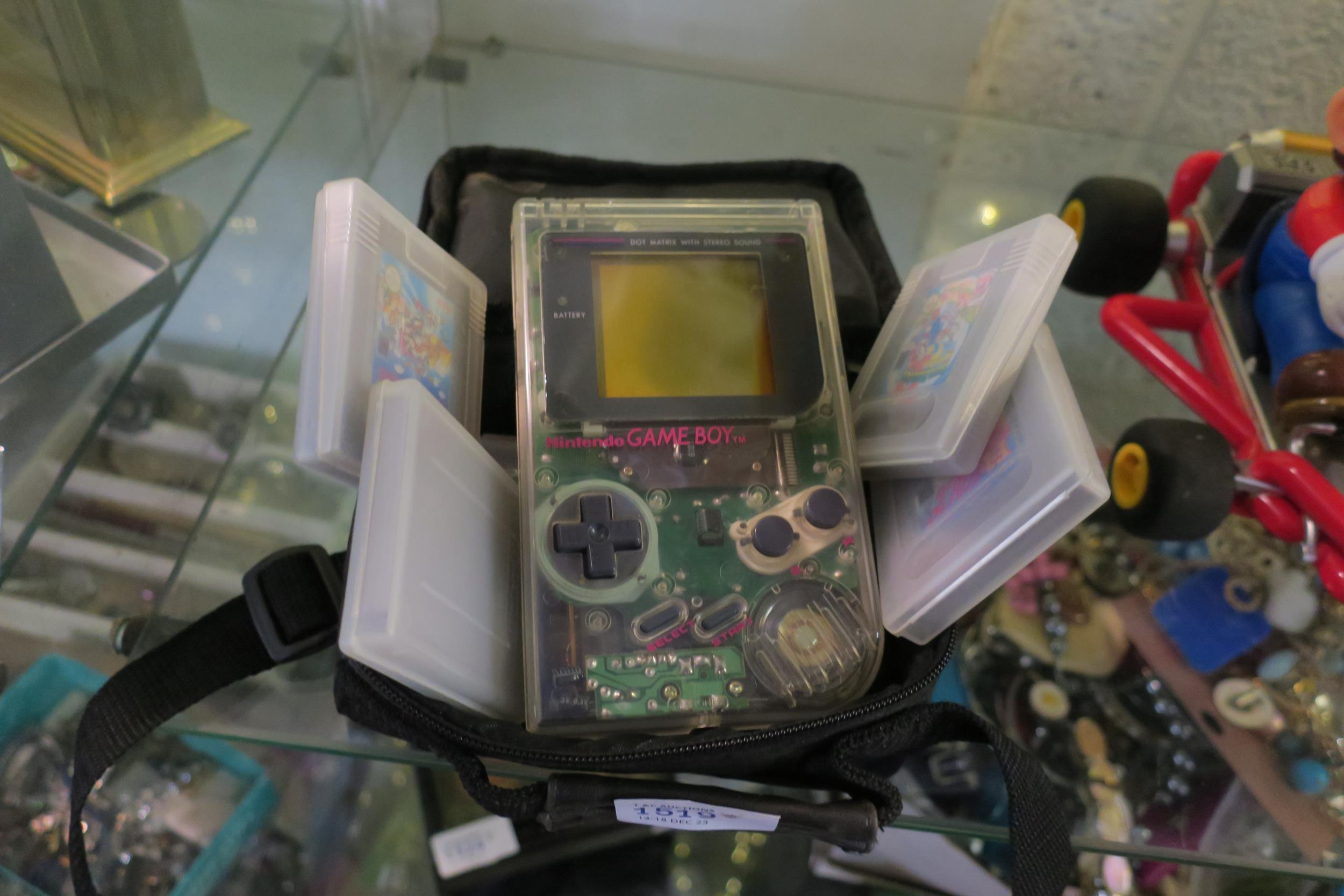 RETRO NINTENDO GAMEBOY WITH CASE AND AND FIVE GAMES