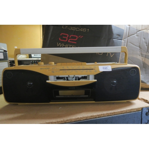SHARP RADIO CASSETTE PLAYER