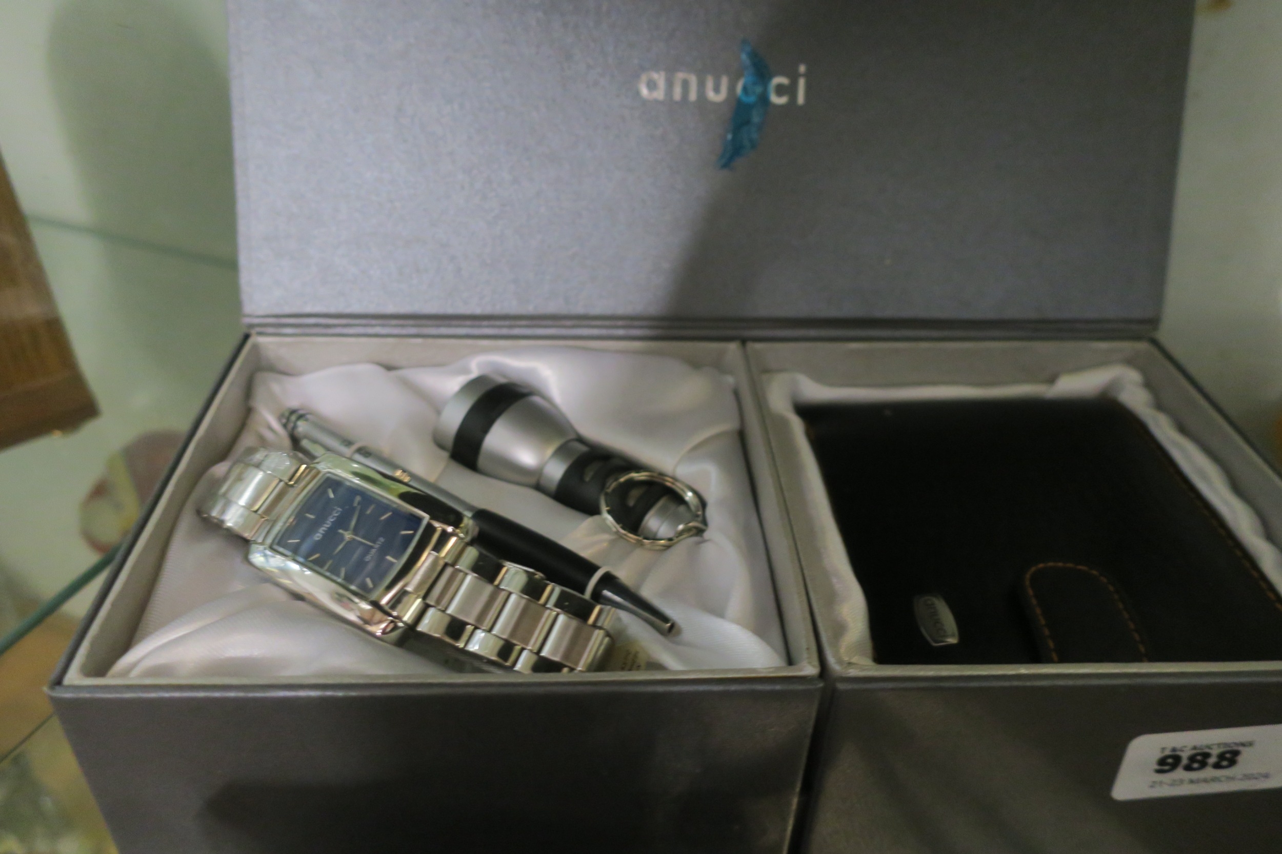 ANUCCI MENS , TORCH, WATCH AND WALLET SET