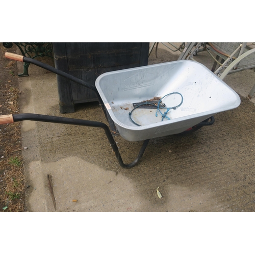 WHEELBARROW