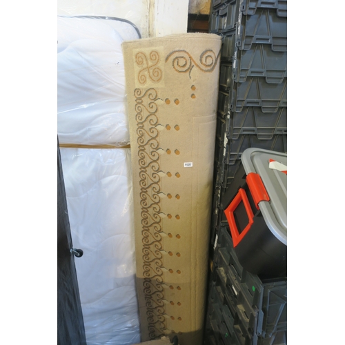 LARGE BROWN PATTERNED RUG