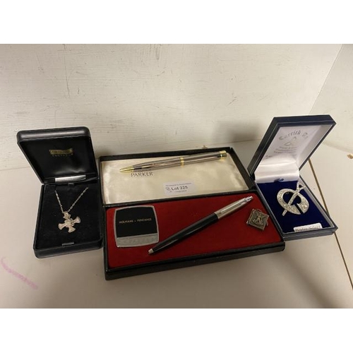 Selling with Thompsons Auctioneers