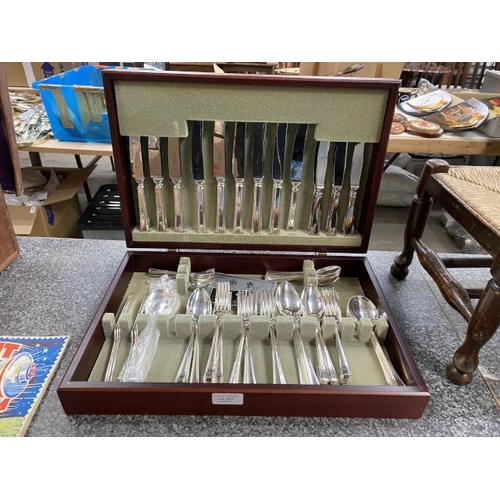 Selling with Thompsons Auctioneers
